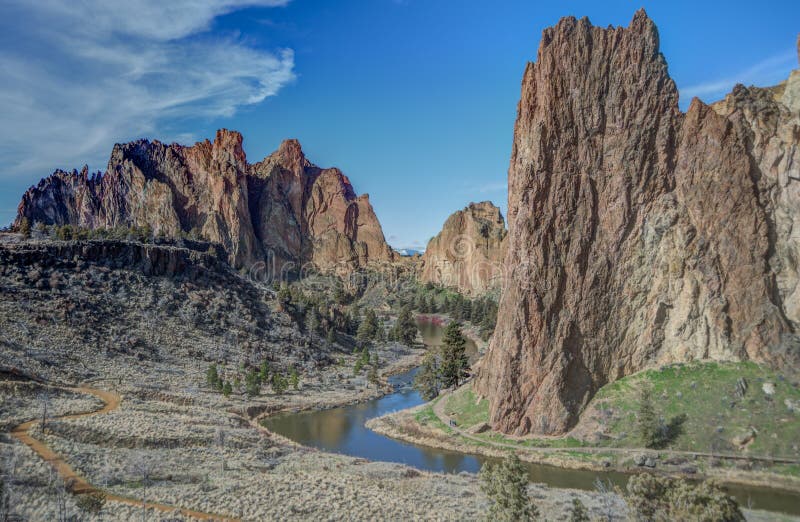Smith Rock State Park in Central Oregon Stock Photo - Image of geologic ...