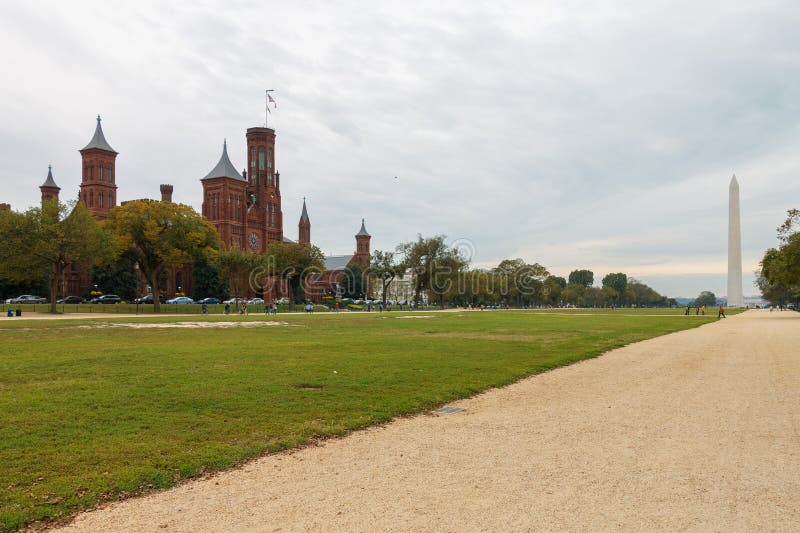 Smithsonian Castle Facade Washington DC Editorial Photography - Image ...
