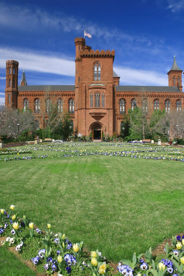 Smithsonian Castle in Washington DC Editorial Image - Image of hall ...