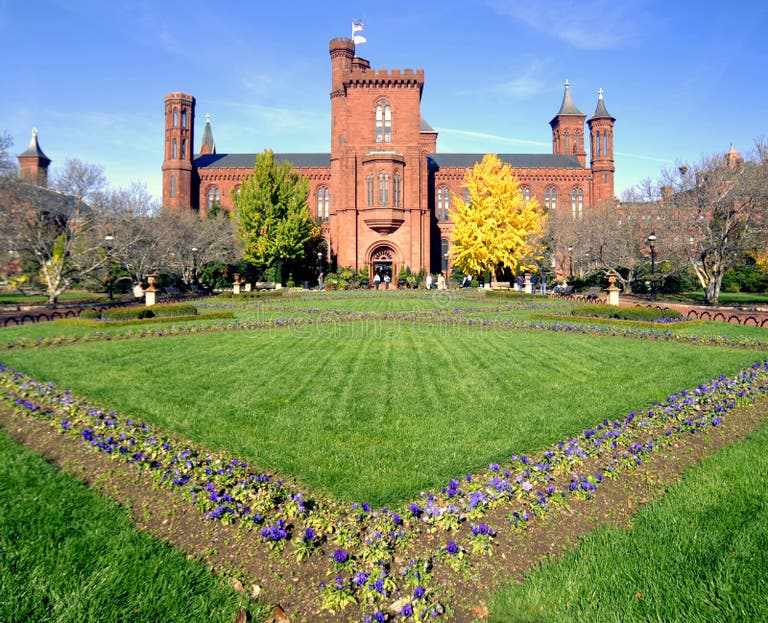 Smithsonian Castle Washington DC Editorial Image - Image of artifacts ...