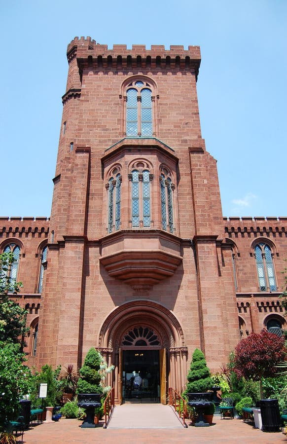 Smithsonian Castle in Washington DC Editorial Image - Image of hall ...