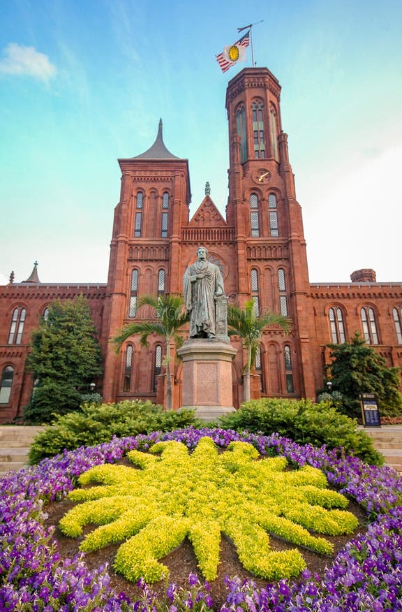 Smithsonian Castle editorial stock photo. Image of museum - 68624978