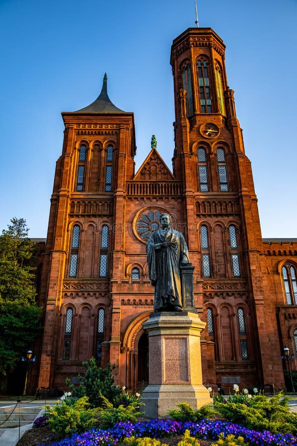 The Smithsonian Museum editorial image. Image of nice - 247186030