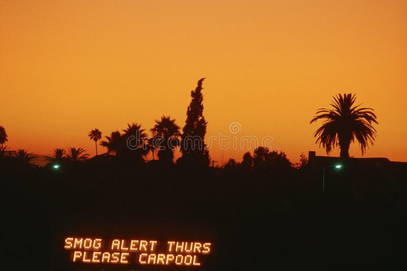 Smog alert sign editorial photography. Image of smog - 23162547
