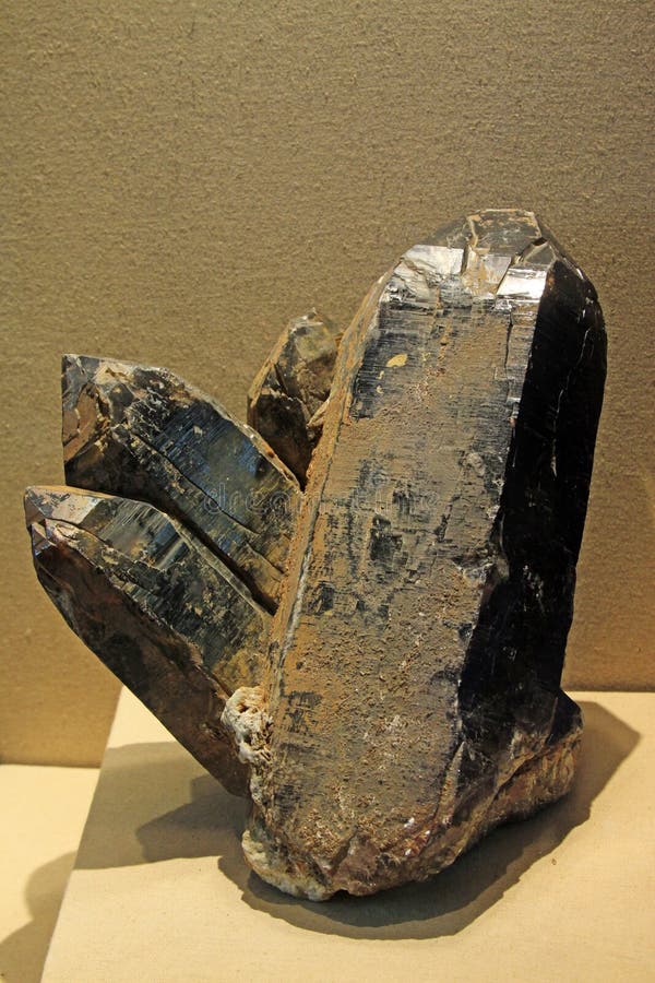 Smoke crystal editorial photo. Image of samples, museum - 216378031