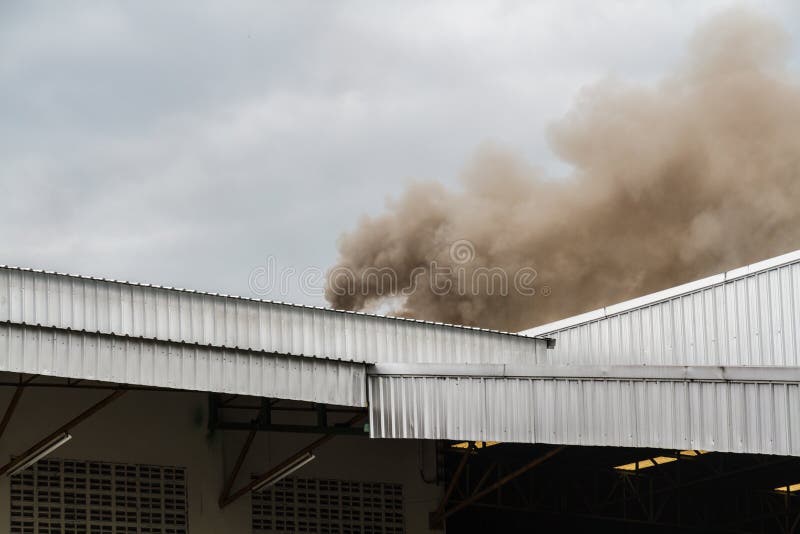 Smoke factory stock photo. Image of dirty, poisoning - 43617834