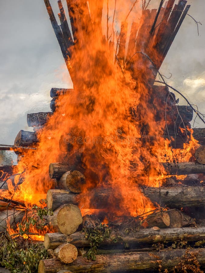Smoke and Flames of a Campfire Stock Photo - Image of flame, bright ...