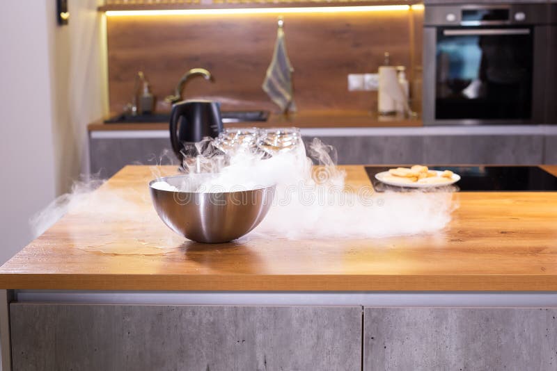 Smoke Vapor Dry Ice in Bowl in Kitchen Stock Image - Image of nitrogen ...