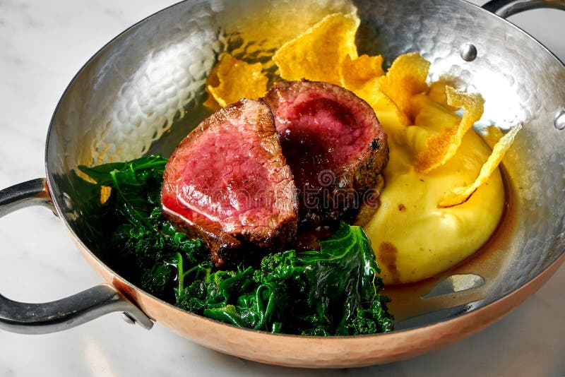 Smoked Beef Loin Medium Rare Roasts Stock Photos - Free & Royalty-Free ...