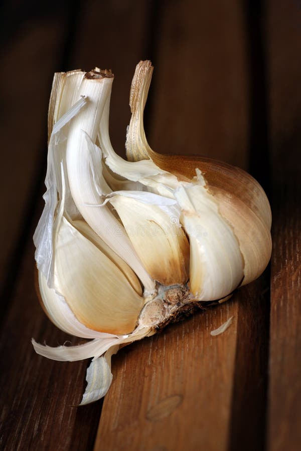 Smoked garlic bulb stock photo. Image of bulbous, vegetable - 87462704