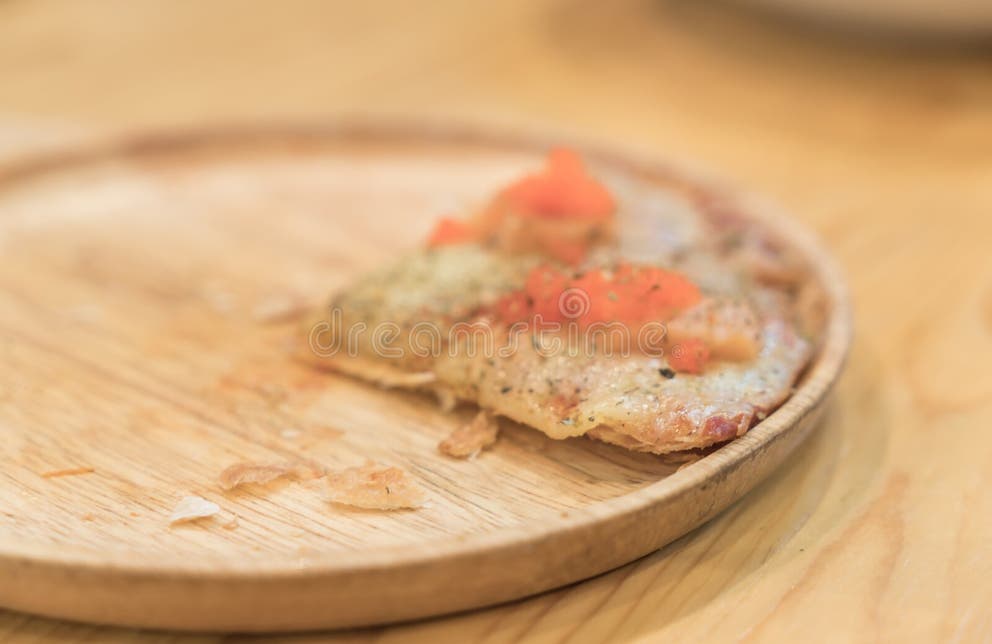 Smoked salmon pizza stock image. Image of sauce, traditional - 84510543