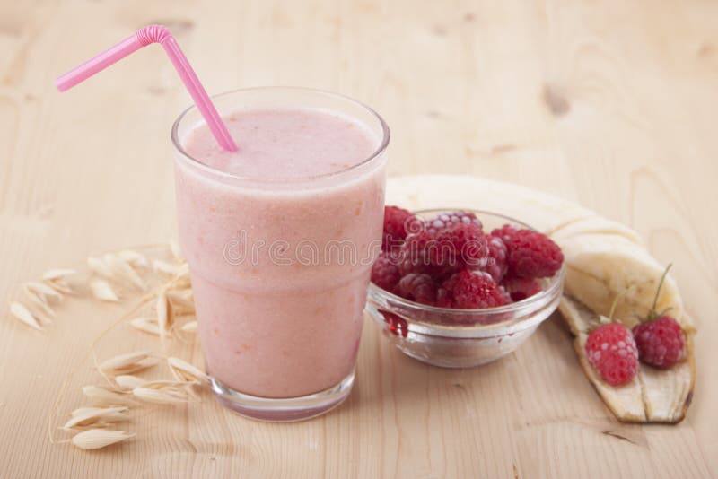 Smoothie of Banana and Frozen Raspberry Stock Photo - Image of yogurt ...