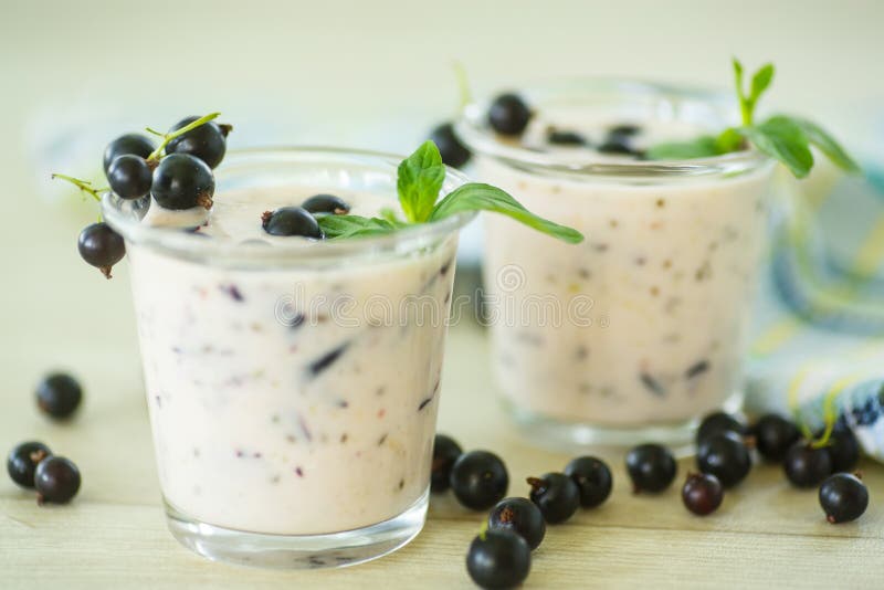 914 Vitamin Black White Milkshake Stock Photos - Free & Royalty-Free ...