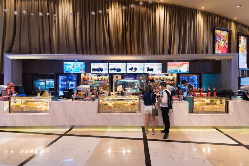Snack Bar Del Cine, Modelo Cineplex, Bangkok Foto de archivo editorial ...