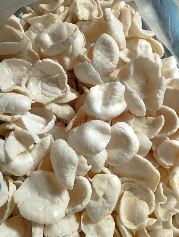 This is a Snack Called Crackers Stock Photo - Image of tasty, snack ...