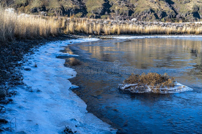 Snake River in Washington State Stock Image - Image of vale, season ...
