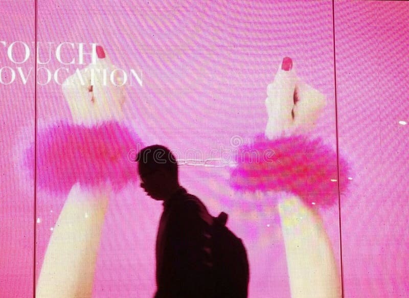 Snap portrait of a man editorial image. Image of citylife - 82903040