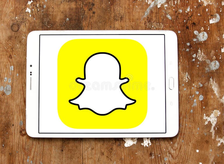 Snapchat logo editorial photo. Image of mania, globalization - 89718321