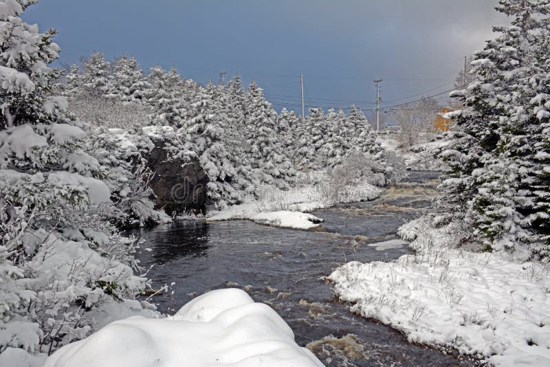 Sneeuw De Winterscène Langs Grote Rivier, Newfoundland, Canada Stock ...