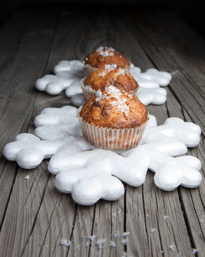 Snow Cake stock image. Image of decorated, bauble, cakes - 28010697