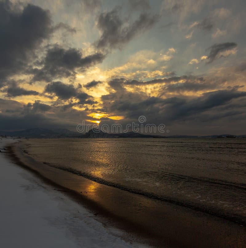 Snow-covered Beach, Winter Dawn. Stock Image - Image of sunset ...