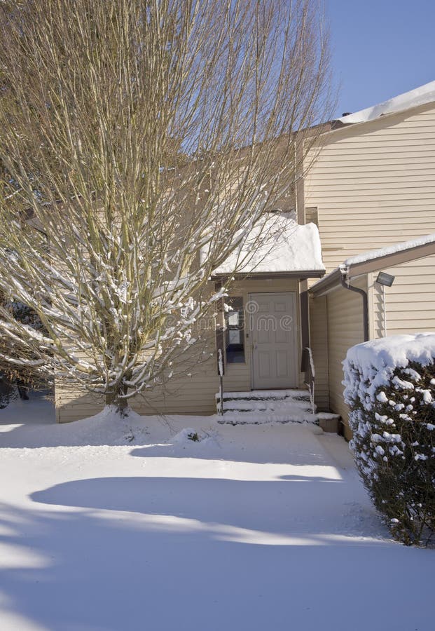 House With The White Fence Oregon. Stock Photo - Image of plants, house ...