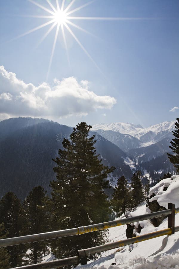 Snow Covered Mountains In Winter, Gulmarg, Jammu And Kashmir, India ...