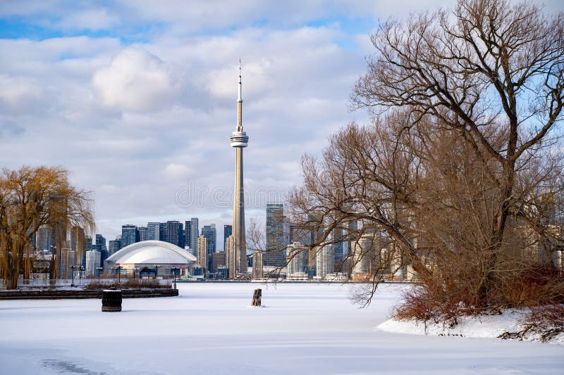Snow-covered Winter View of Toronto Islands Stock Image - Image of ...
