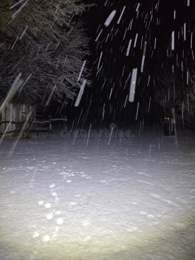Snow Falling At Night 4,844 Dark Night Blizzard Snow Stock Photos