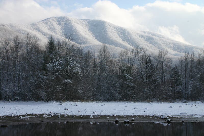 Snow lake mountain3 stock photo. Image of snow, frosted - 1629394