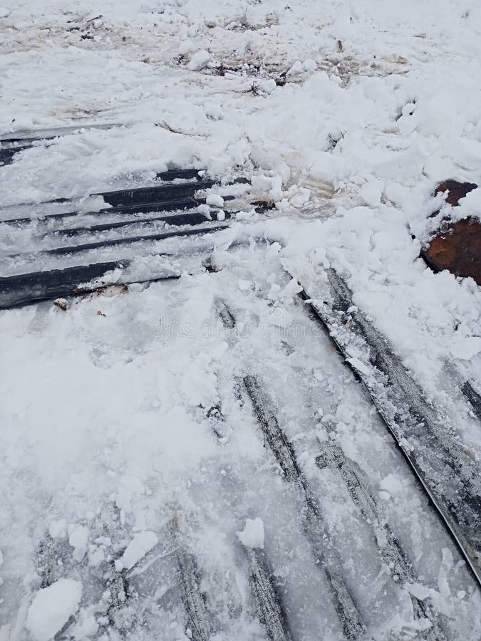 Snow layer at roof stock image. Image of frost, monochrome - 230225961