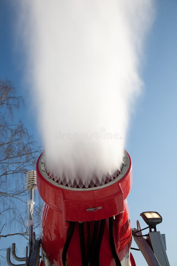 Snow-making gun stock photo. Image of snowmaking, spurt - 9869172