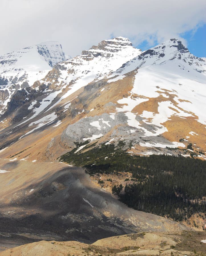 Snow mountains stock image. Image of canadian, hill, peaks - 5527457