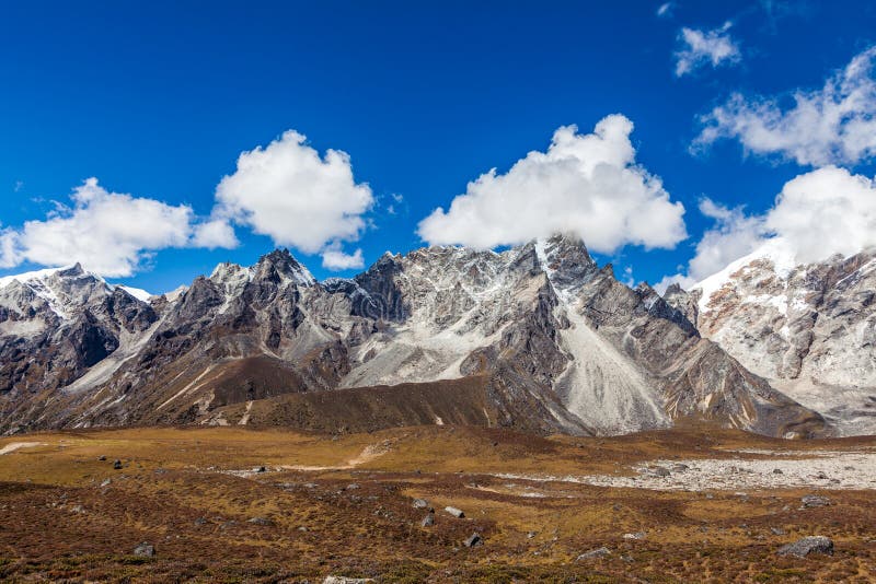 Snow Mountains in Himalaya of Tibet Stock Photo - Image of cleaning ...