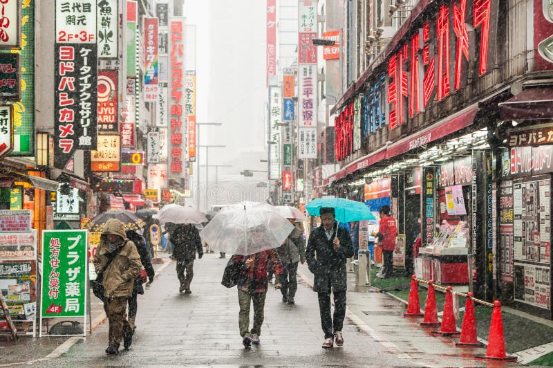 Snow Storm in Shinjuku, Tokyo Editorial Image - Image of japanese ...