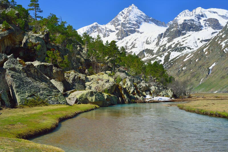 Snow summit stock image. Image of mountains, landscape - 40882543