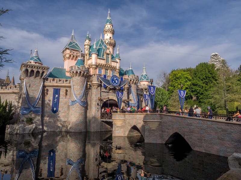 927 Sleeping Beauty Castle Disneyland Stock Photos - Free & Royalty ...