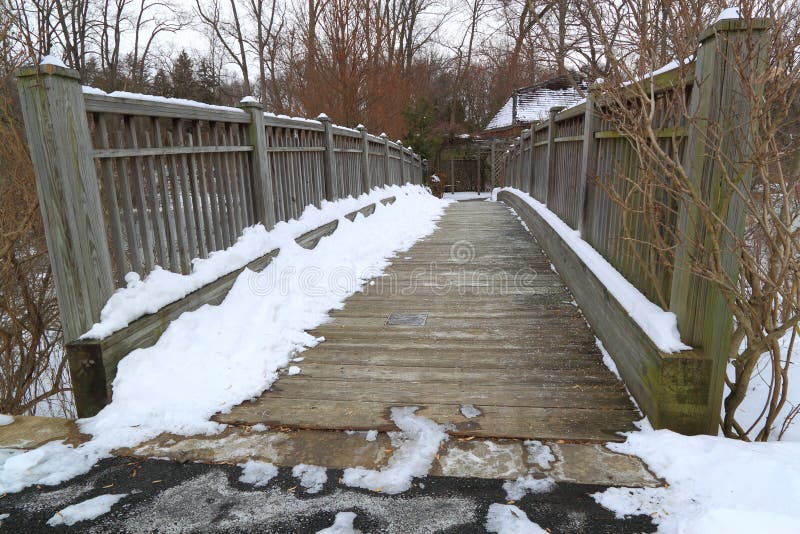 Snow Wood Bridge stock image. Image of connection, winter - 37127447