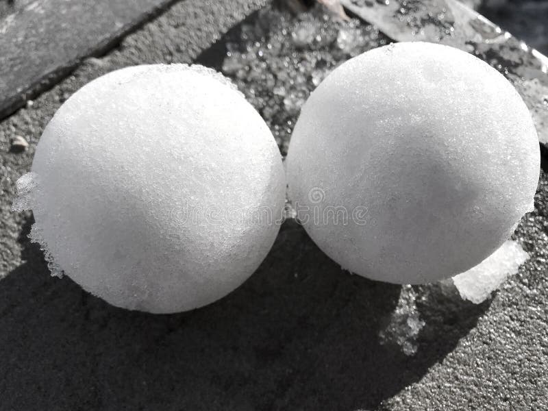 Snowballs - Separate Balls. Stock Image - Image of balls, yellow: 144625363