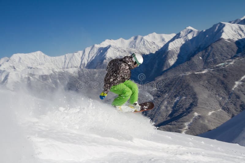 Snowboard freerider fotografia stock. Immagine di montagna - 37032472