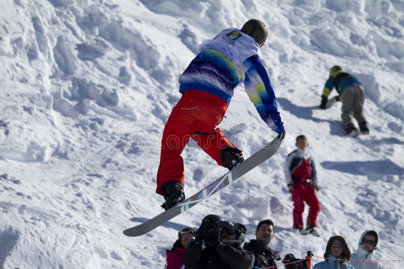 Half Pipe snowboard editorial photo. Image of boarding - 13427231