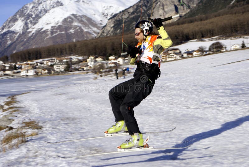 Snowkite editorial photography. Image of kiteboarding - 18331837