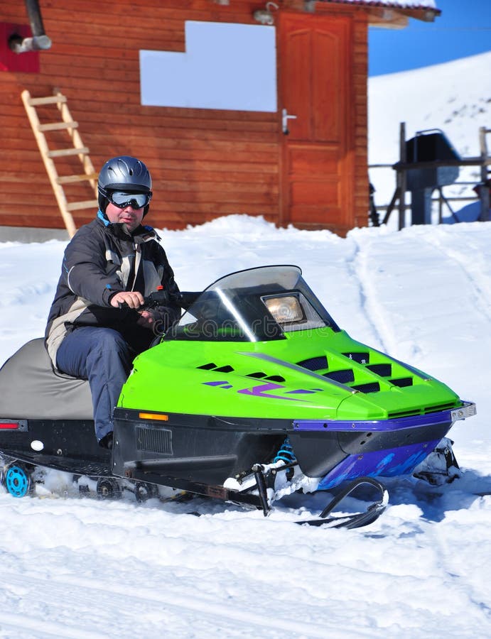 Snowmobiles in Longyearbyen, Svalbard Editorial Image - Image of ...