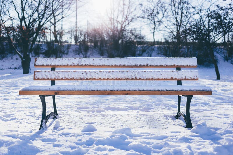 Snowy Bench Picture. Image: 84994478