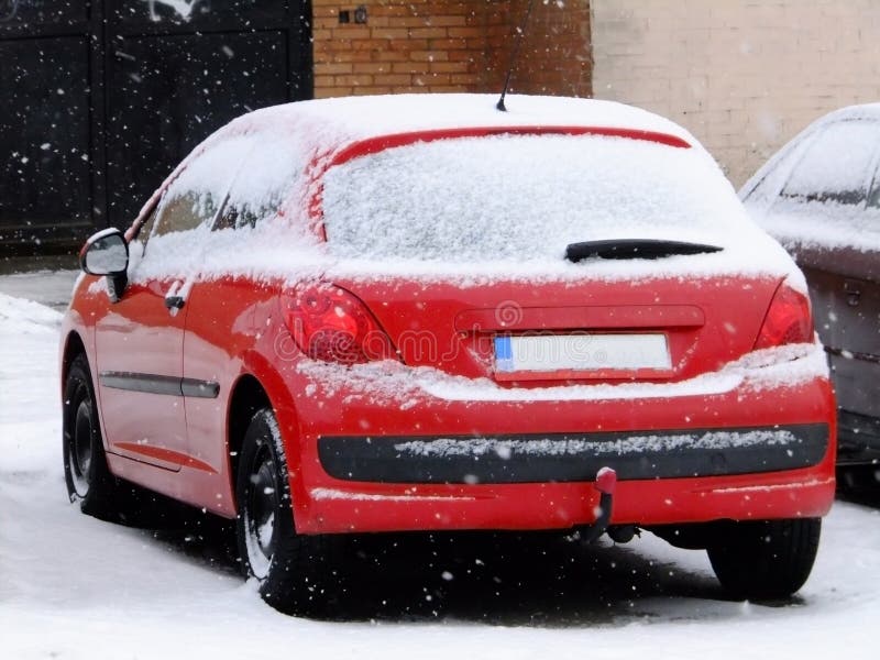 Snowy car stock photo. Image of blizzard, snowy, snow - 17750290