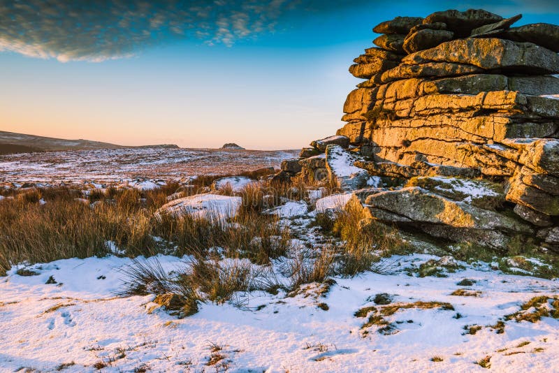 Snowy Morning at Rocky Hills Stock Image - Image of park, frost: 65304231