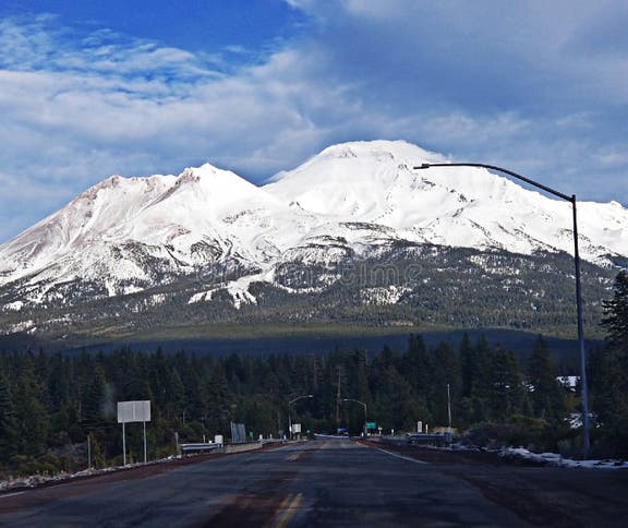 Snowy Mount Shasta stock image. Image of majestic, tree - 274755275
