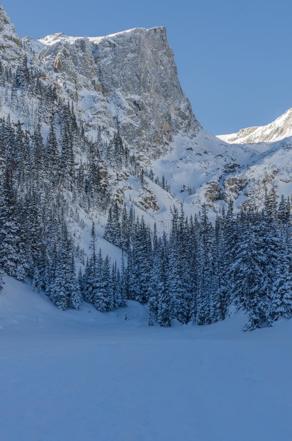 Snowy Mountain Over Dream Lake Vertical Stock Photo - Image of mountain ...