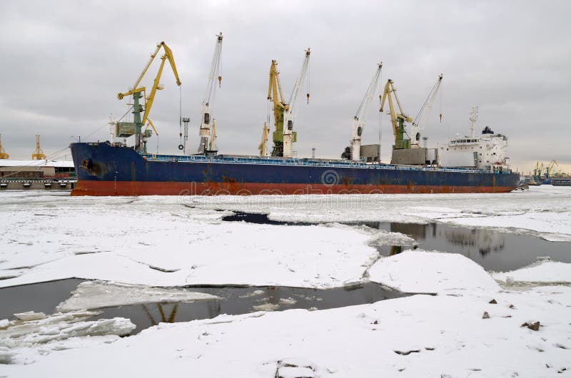 Snowy winter in the port. stock image. Image of snow - 86684755