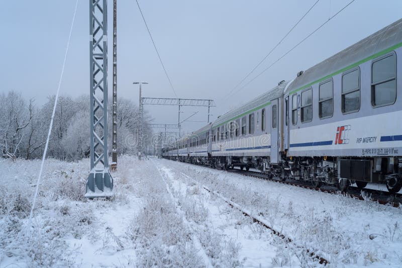 SNOWY WINTER on the RAILWAY Editorial Photo - Image of frost, icing ...